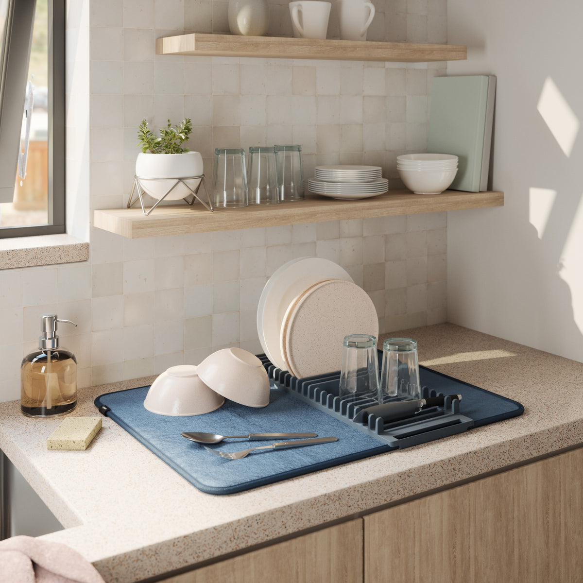 Shop All Umbra Kitchen | Dish Racks, Trash Cans, & More – Umbra Canada